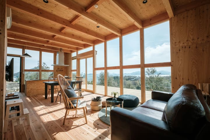 Kanran A (Cottage Overlooking The Sea From A Hill) - 三豐市
