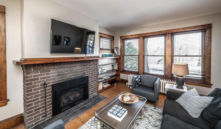 Charming And Cozy Parkview Duplex Long Stays - Saint Paul, MN