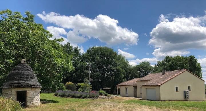 Grand Gîte Avec Vue Sur La Calme Campagne - Lot