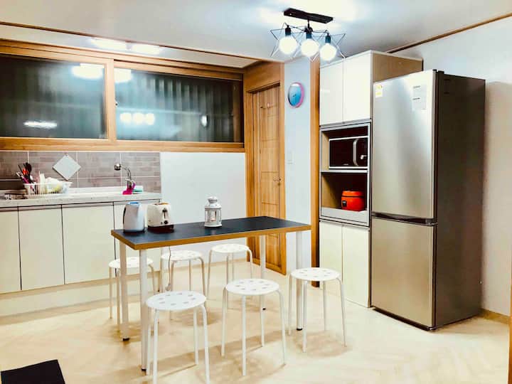 Hongdae고래하우스 Free Wifi/홍대 무료Wifi弘大免费wifi超舒服 - Danyang-gun