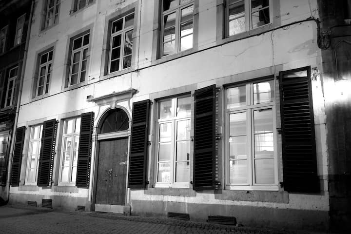 Studio Idéalement Situé Dans Le Centre Piétonnier - Namur, Belçika