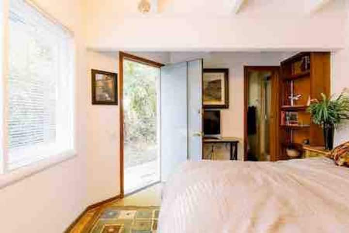 Pebble Beach Forest Room & Private Garden - Carmel-by-the-Sea, CA