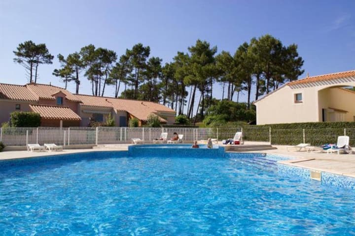Maisonnette De Vacances Au Calme, Piscine Et Vélos - Saint-Hilaire-de-Riez