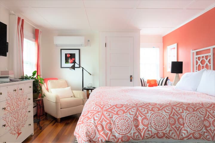 Kennebunkport Room - The Trellis House - York