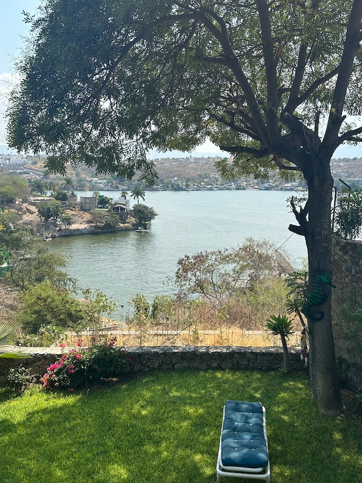 Disfruta Habitación Privada, Sencilla - Tequesquitengo