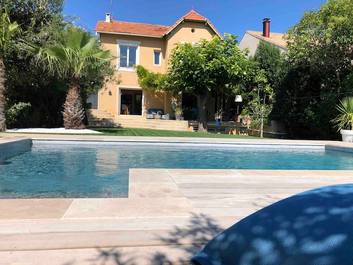 Maison De Charme En Centre Ville Avec Piscine - Aix-en-Provence