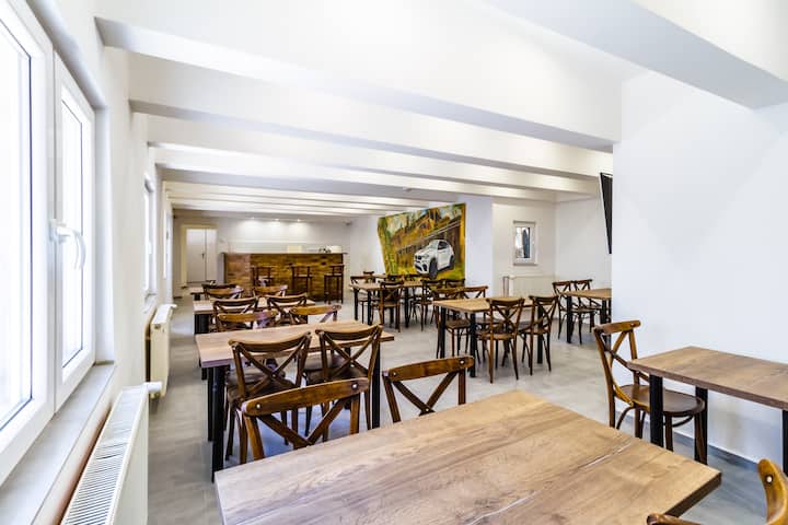 Restaurace Na Valmetce Celá Jen Pro Vás Bez Spaní - Kladno