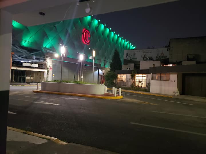 Casa Amplia Junto Al Estadio Nemesio Diez - Toluca