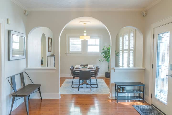 Style & Charm, Tranquil Backyard In East Nash! - Nashville, TN