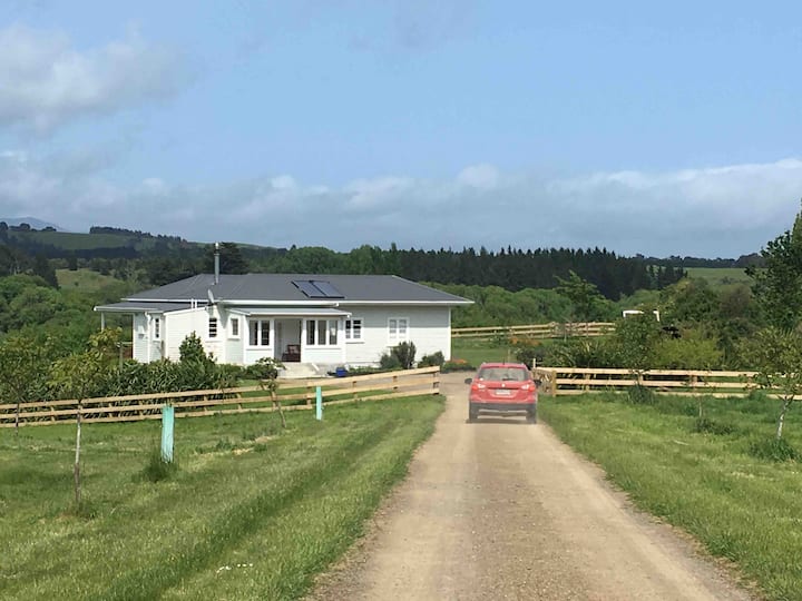 Relaxed, Quiet Farm House - Martinborough