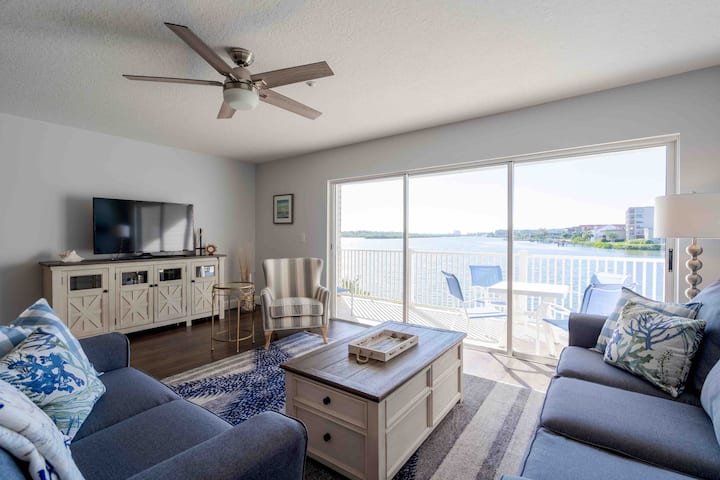 Captain's Cove Waterside Condo 103 We Are Open! - Indian Shores, FL