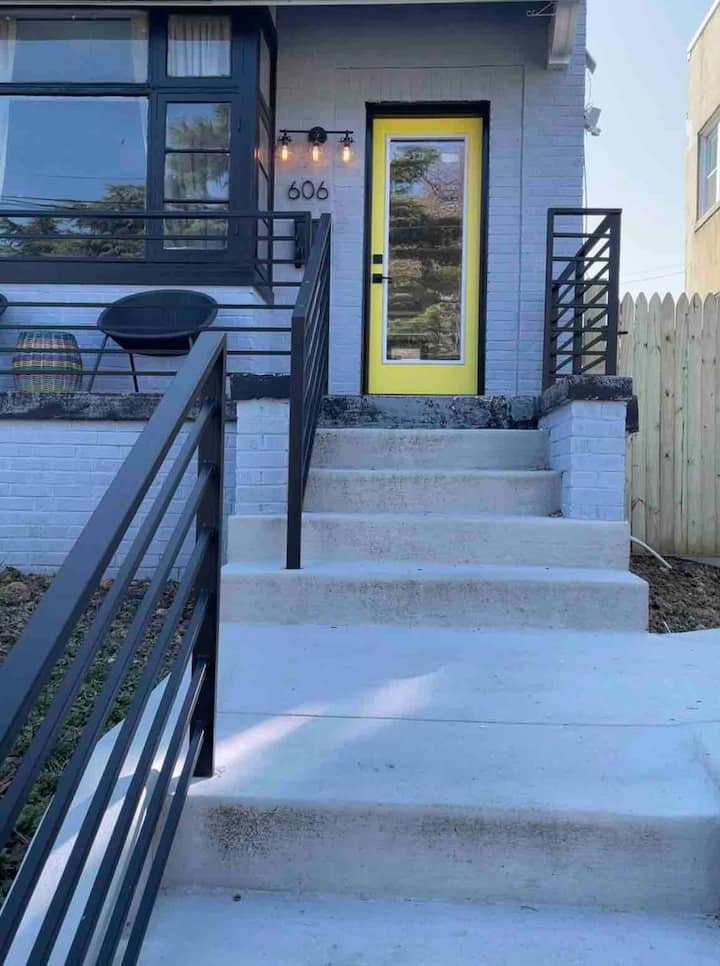 3 Bedroom Nw Modern Home With Parking Near Metro - Gallaudet University, Washington