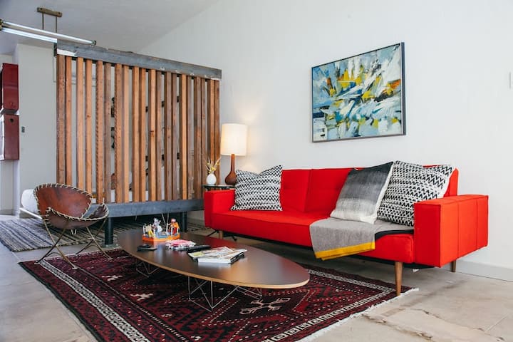 One Bunk Studio Apt. In Barrio Logan With Backyard - Coronado, CA