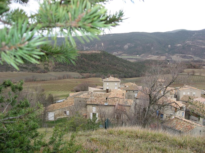Maison De Charme Dans Village Calme - Bourdeaux