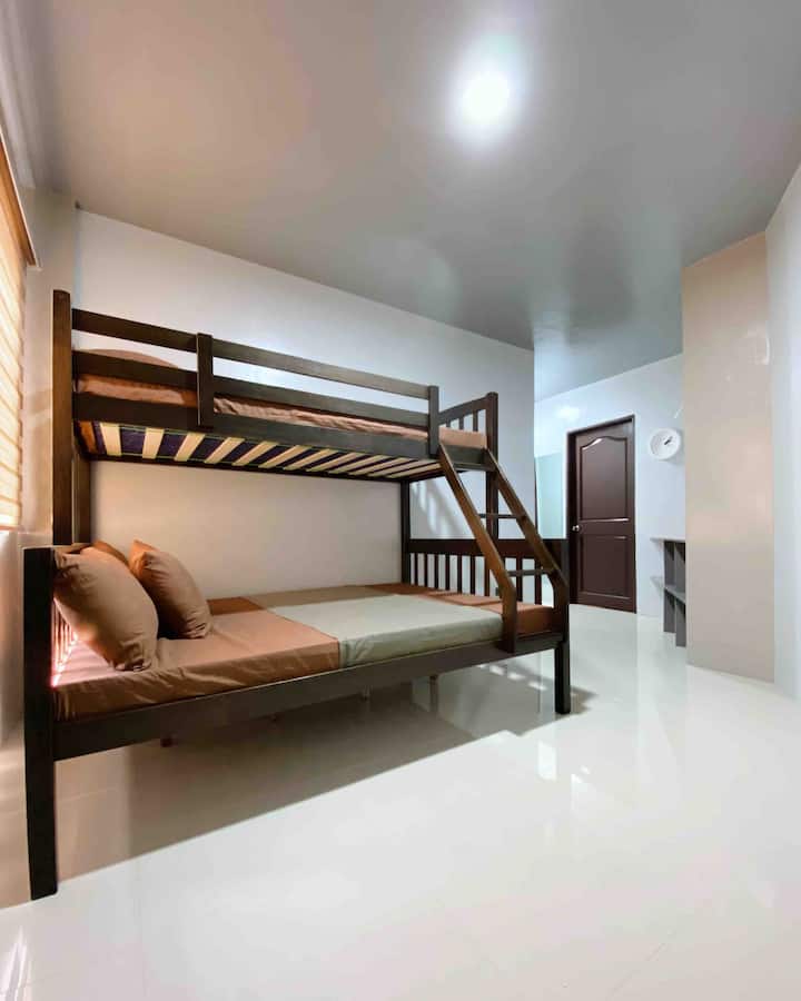 1 Bedroom Home With Shared Pool - San Pablo City
