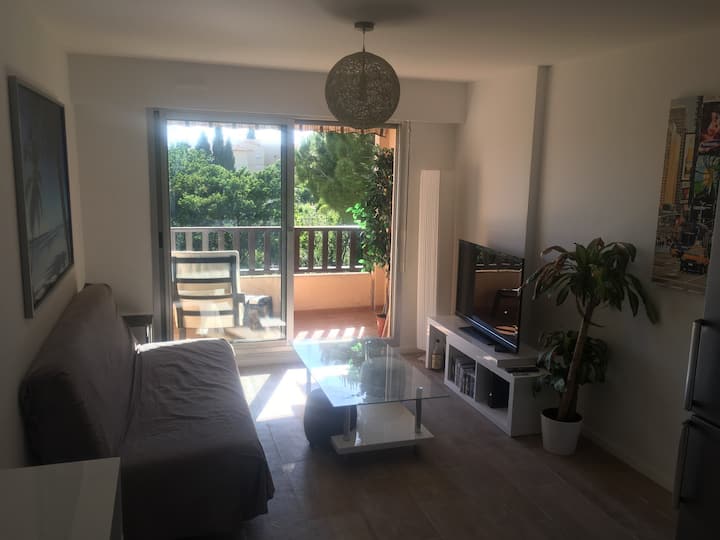 Beau Studio Refait à Neuf - Sanary-sur-Mer