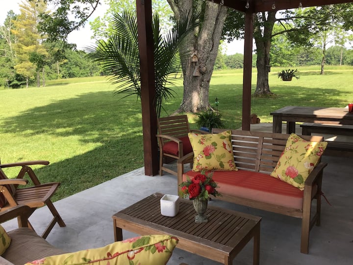 Laurel Creek Farm Studio. - Pipestem Resort State Park, Pipestem