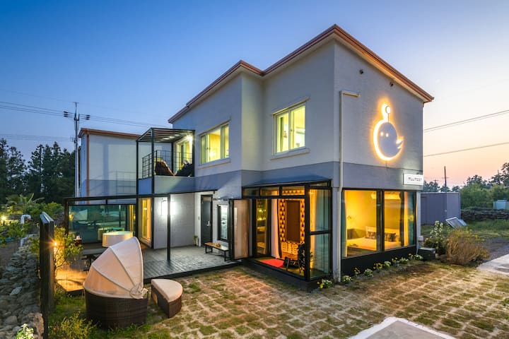 Entirehome /4br3ba/ Jeju /2story /45坪 / 济州神话世界 8分钟 - Seogwipo-si