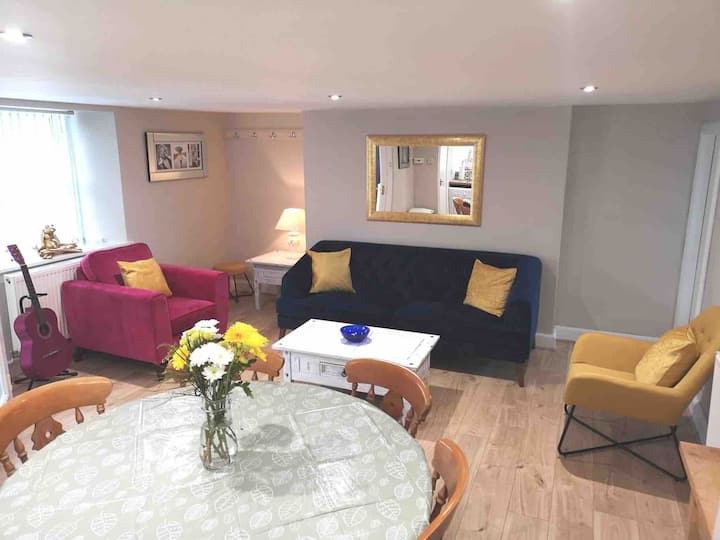 Hill Place House - Free Parking - City Centre - Inverness