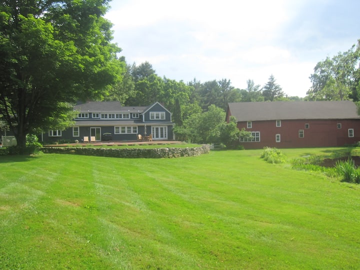 Glorious Washington Country Estate - Lake Waramaug, CT