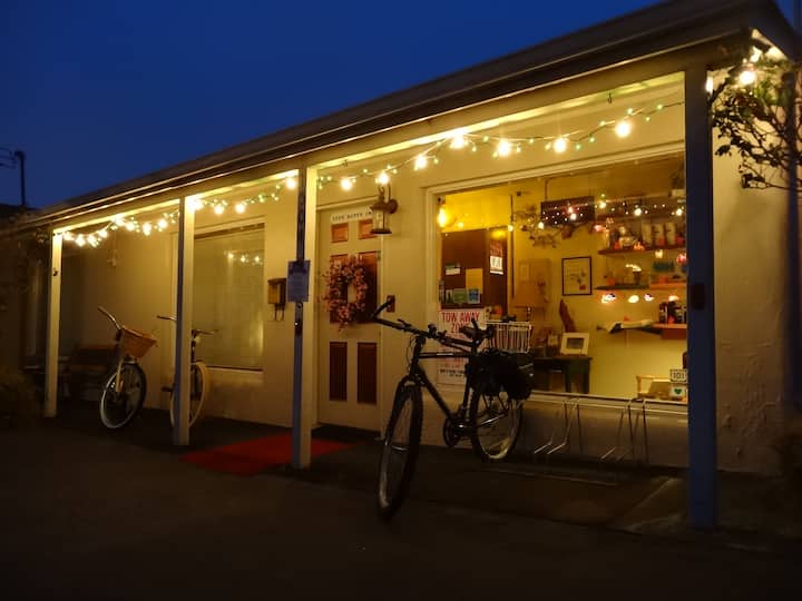 The Grateful Dead Room - Coos Bay, OR