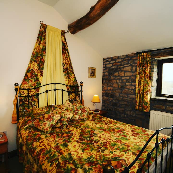 Shepherd's Cottage  Castleton Hope Valley Derbys - Castleton