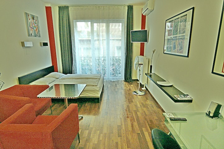 (A/sza) Central Apartment With Balkony - Budapest