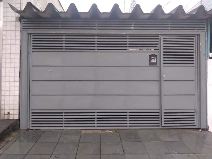Casa Ampla De 2 Quartos C/ Garagem. - São Mateus