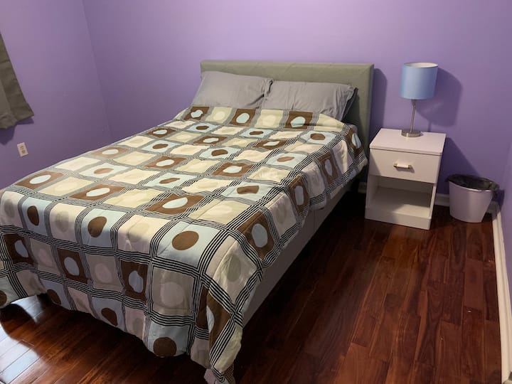 Quiet House In The Suburbs - Apex, NC