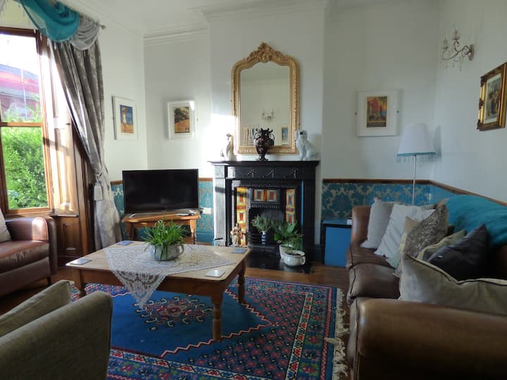 The House At Crooked End - Sleeps 8 Central York - York