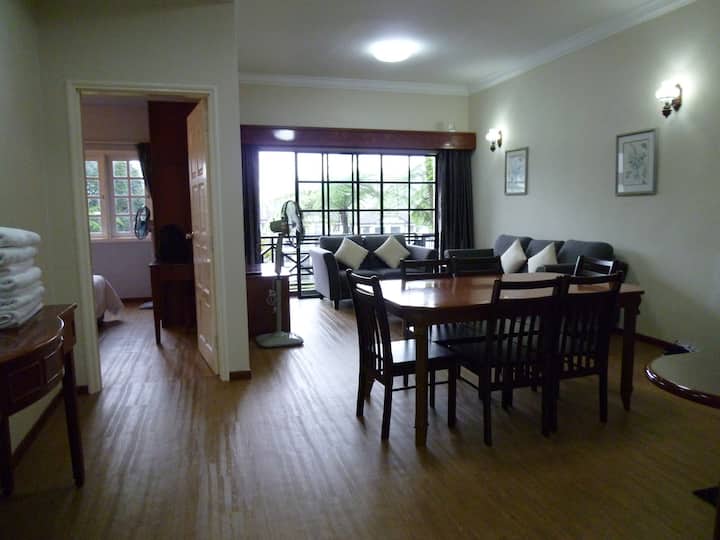 Master Bedroom With Bathroom In Sharing Home - Cameron Highlands