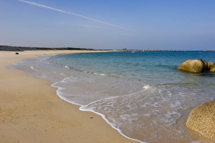 Plage A Pied-corps De Ferme Rénové Avec Soin-8 Pax - Brignogan-Plage