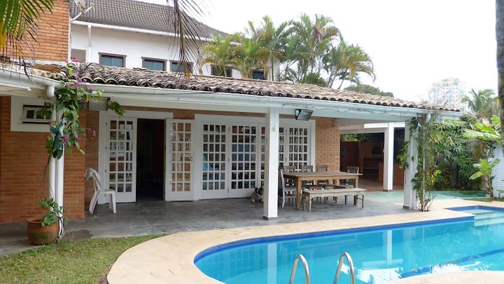 Casa Com Piscina A 30 Metros Da Praia - Guarujá