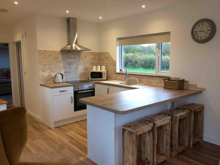 The Lodge In The Heart Of Hardy Country Dt2 0ed - Dorchester