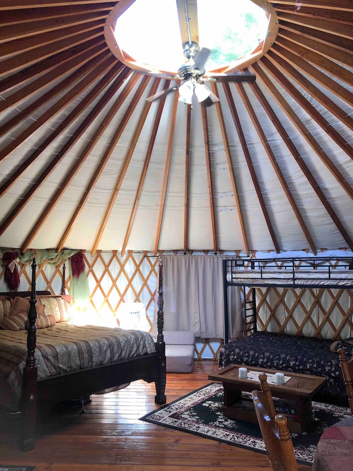 Dancin' Wolf Yurt @ #1 Rock Tavern River Kamp - Luray, VA