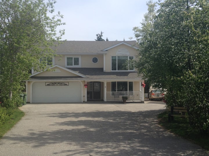 Granger Forest Suite - Whitehorse