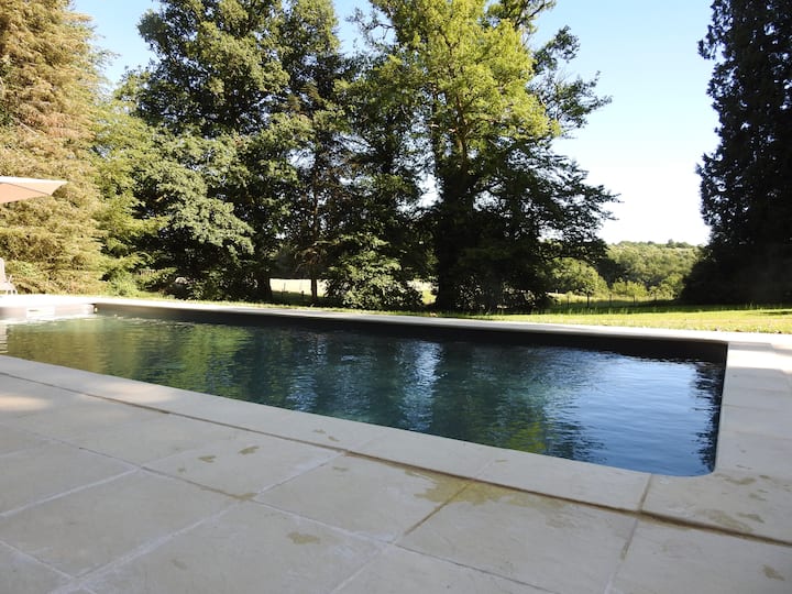 Gitedubourghaut - Arnac-Pompadour