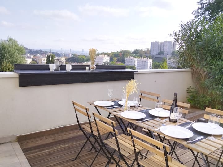 Rez-de-jardin Avec Magnifique Vue Sur Lyon - Sainte-Foy-lès-Lyon