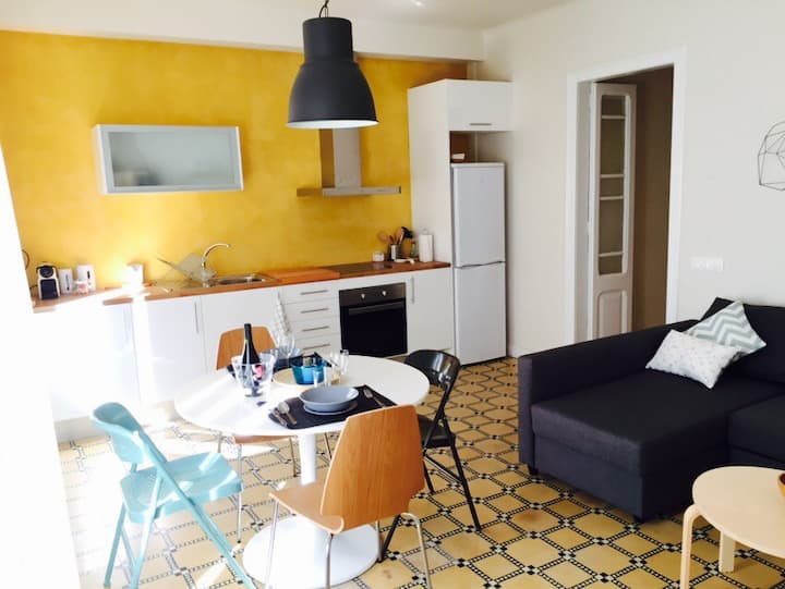 Cozy Apartment In A Shopping Area - Barcelona