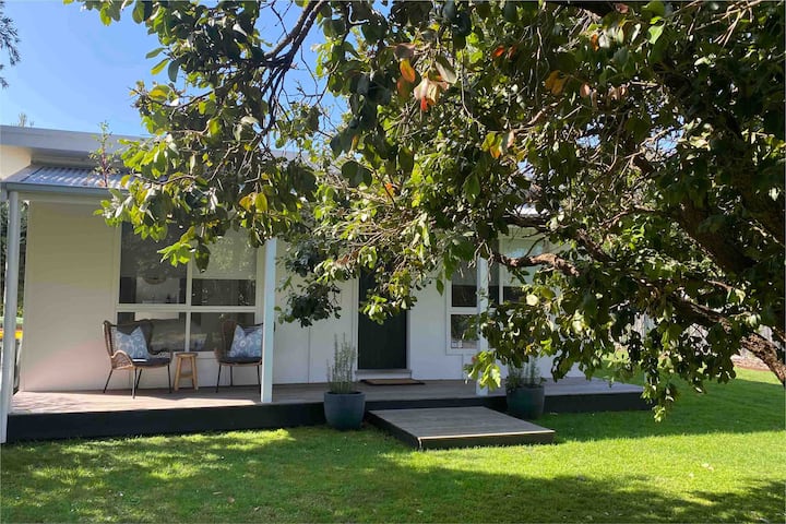 Fabulous 4 Bedroom Beach Cottage In Point Lonsdale - Point Lonsdale