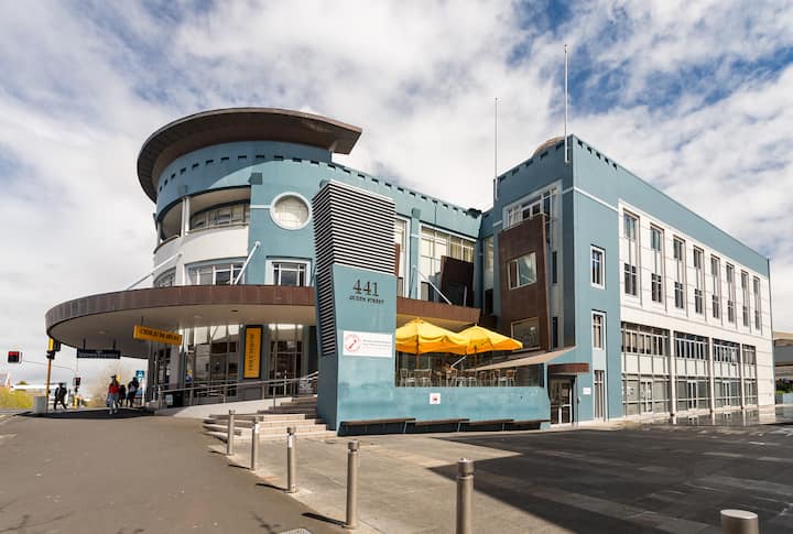 The Ideal City Escape W Onsite Carpark! - Auckland