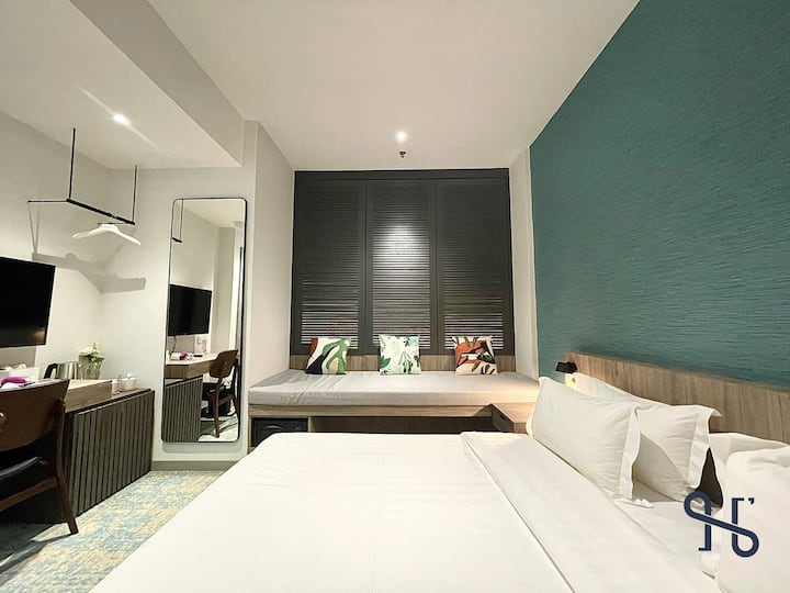 Pohon Batu Beach Alloggi e case vacanze - Labuan Federal Territory ...