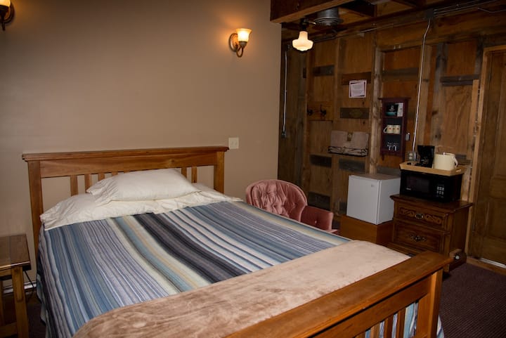 Stone Mill Hotel And Suites - Mill Room - Preston, MN