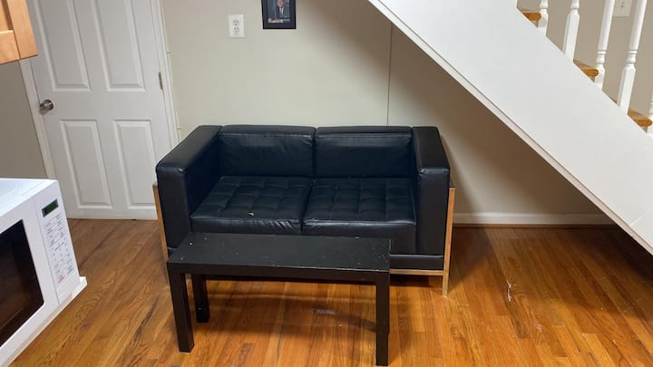 Gorgeous Cozy Basement Room  15 Min Walk To Metro - Washington, D.C.