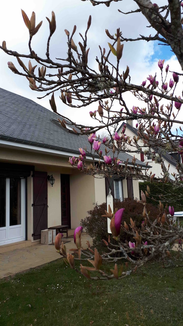 Maisons Calme Plain-pied , Jardinet, Prochea89 - Égletons