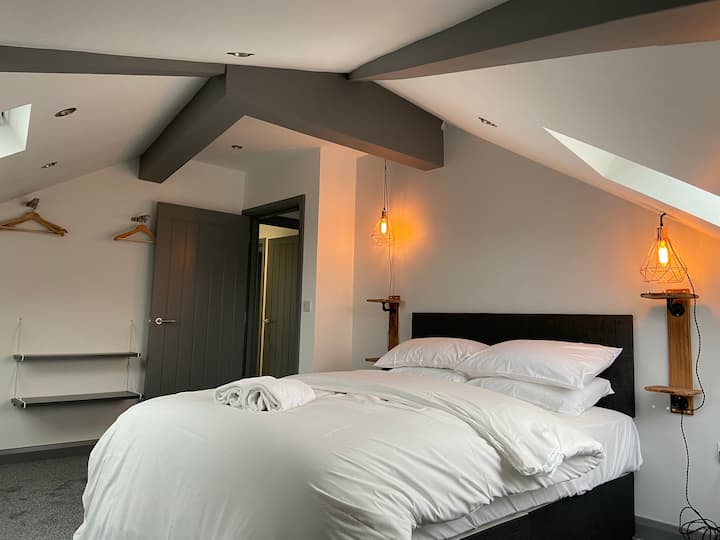 Titanic Workers Apartment #3 - Belfast