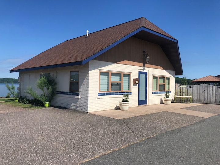 Teal Lake Escape - Marquette, MI