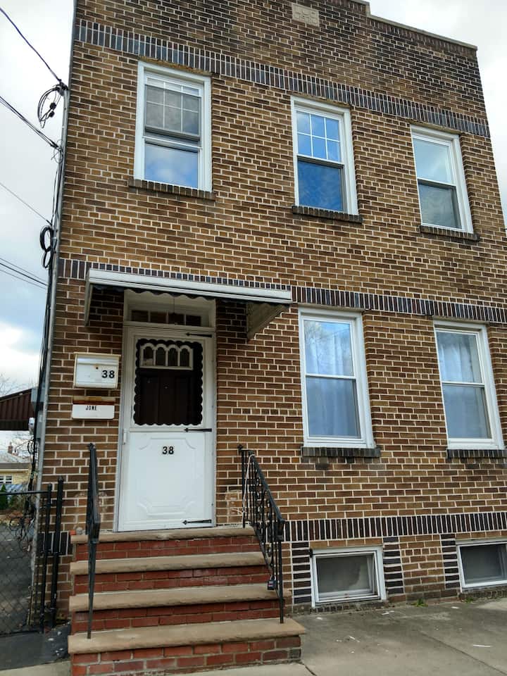 Naples Inn - Belleville, NJ