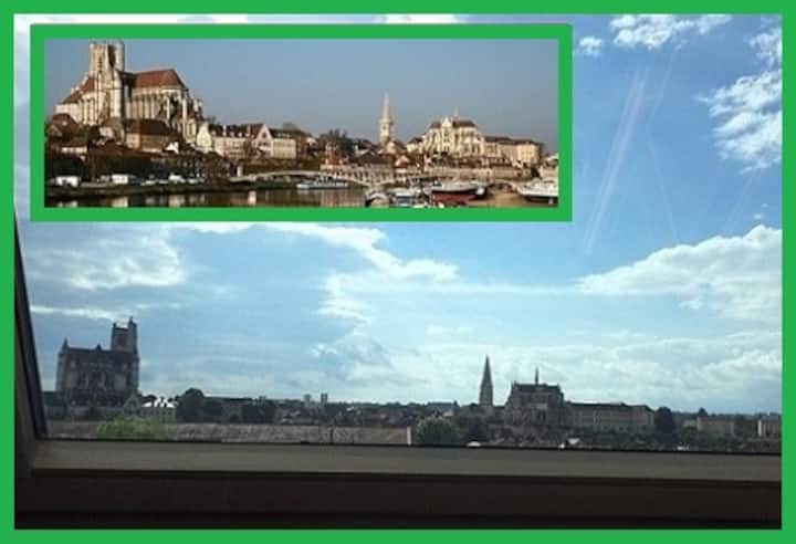 Belle Vue | 1-2 & 3-4 Pers. | Grand Appartement - Auxerre