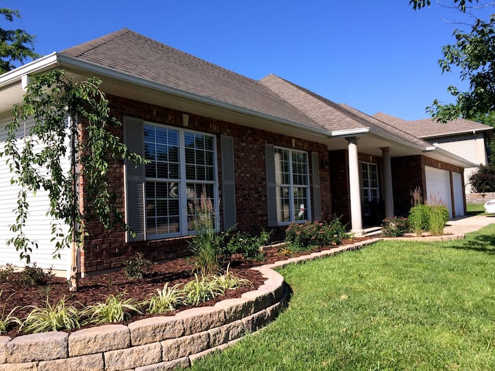 Furnished 6 To 8 Month Executive Rental - Columbia, MO